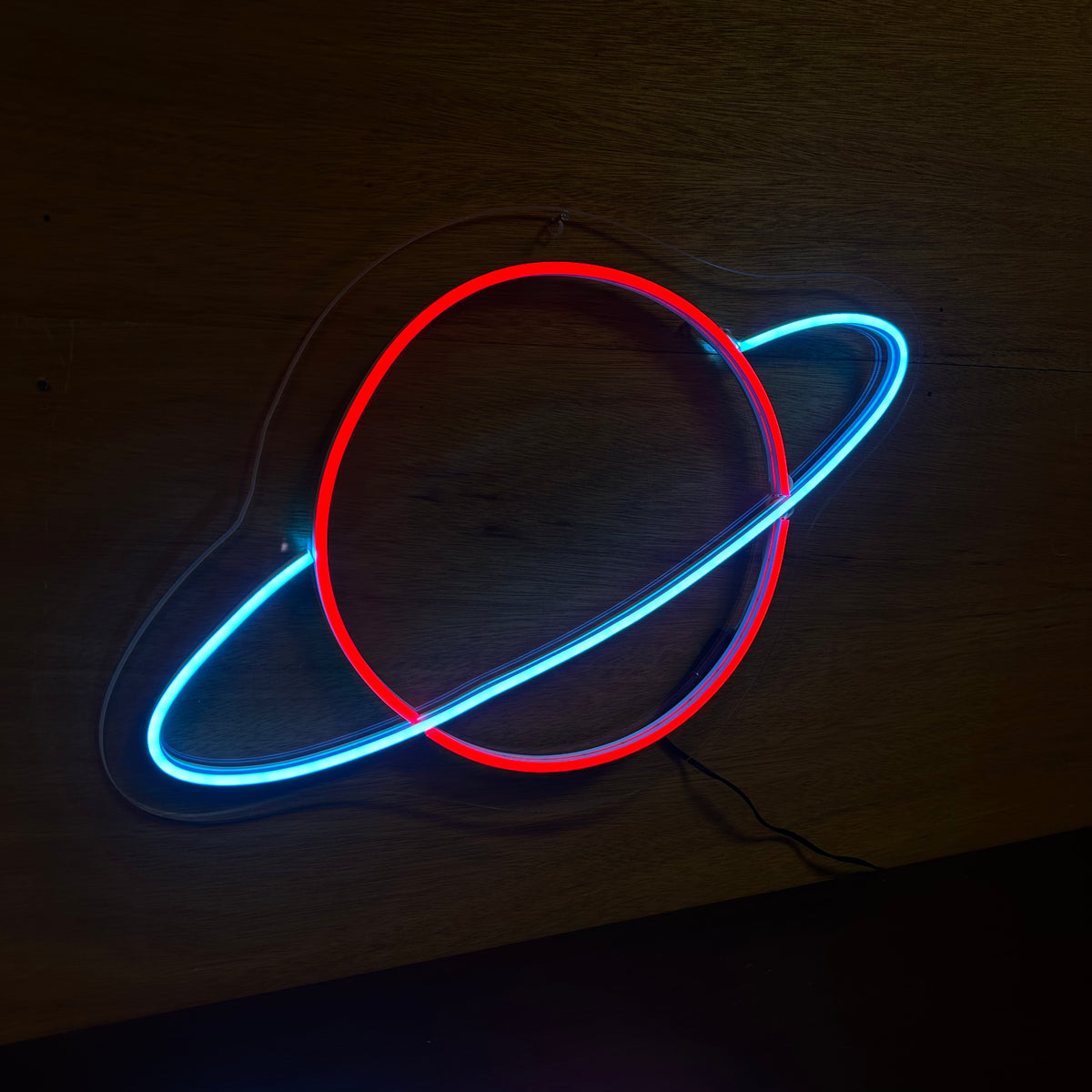 Letrero Led Neon Planeta en Luz Azul y Roja – La Bombilla Iluminacion